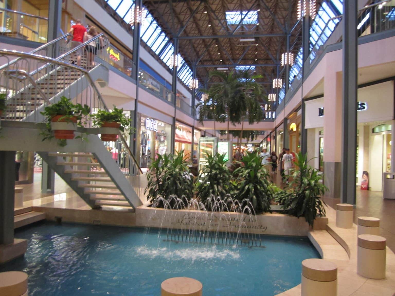 Hulen Mall Mall Directory: Stores, Map & Opening Hours - Malls.com