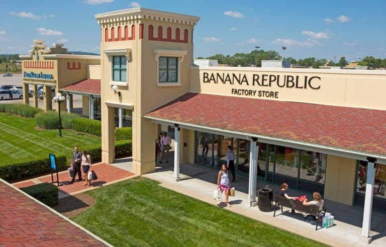 Lebanon Premium Outlets - Malls.com