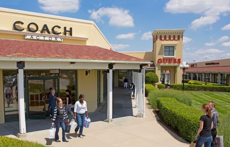 Lebanon Premium Outlets - Malls.com