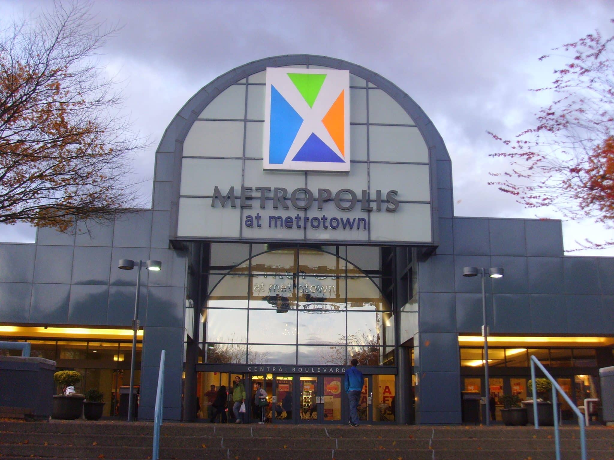 Metropolis at Metrotown Mall Directory: Stores, Map & Opening Hours ...