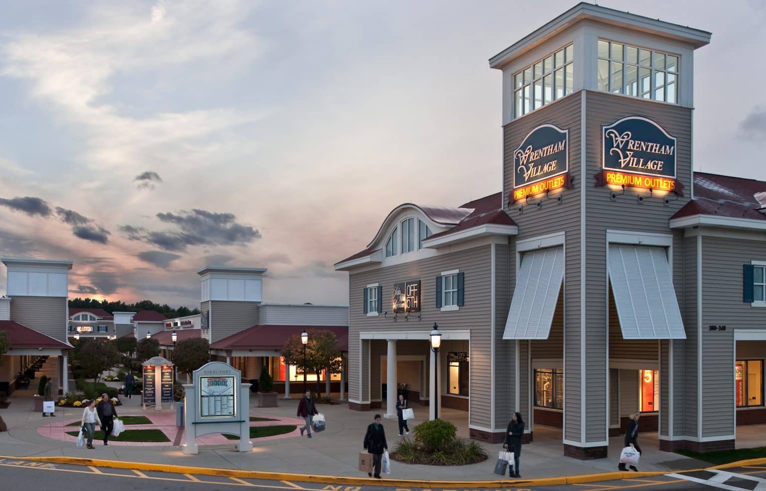 Wrentham Village Premium Outlets Mall Directory: Stores, Map & Opening ...