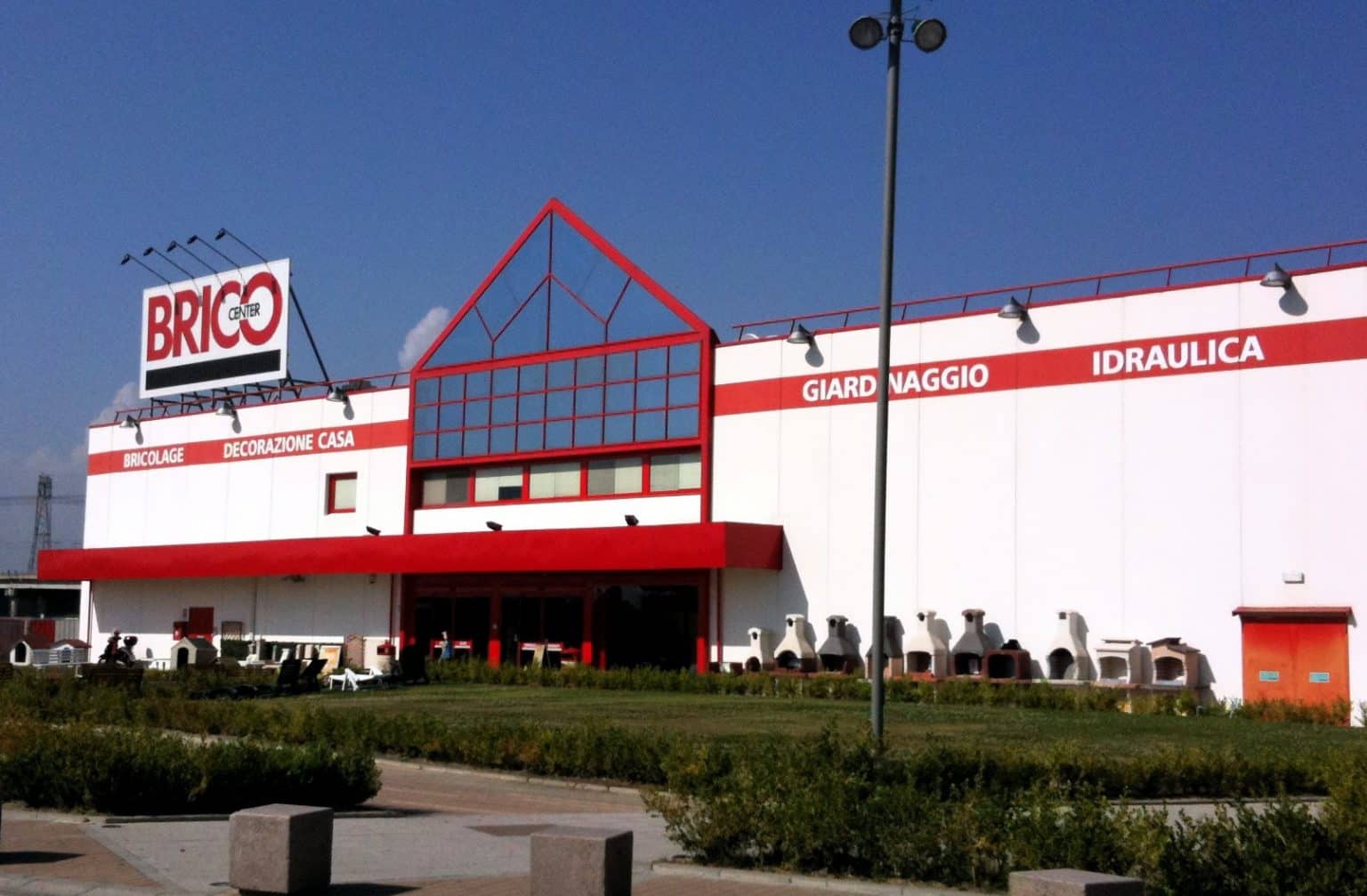 Brico Center Directory: Stores, Hours & Contacts