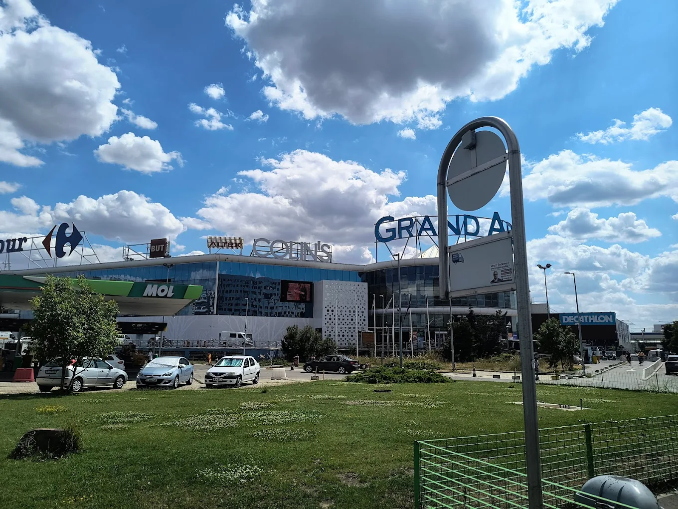 Grand Arena Directory: Stores, Hours & Contacts