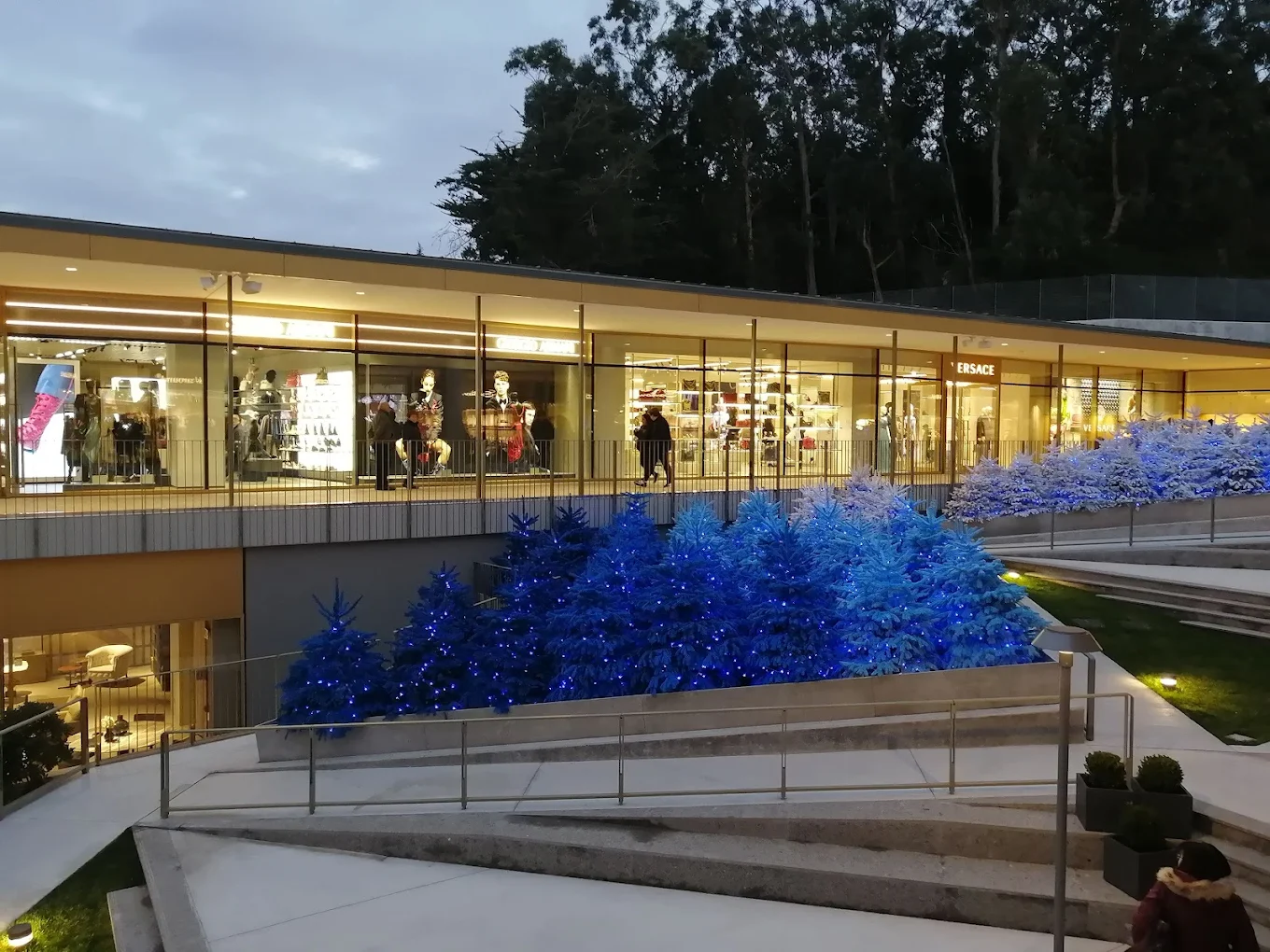 The Mall Luxury Outlets Sanremo Directory: Stores, Hours & Contacts